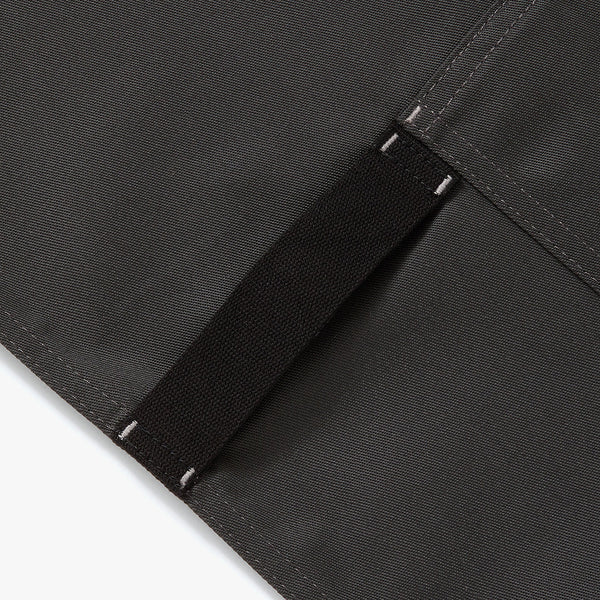 The Essential Apron - Char Grey Cotton Canvas - Hedley & Bennett For ...